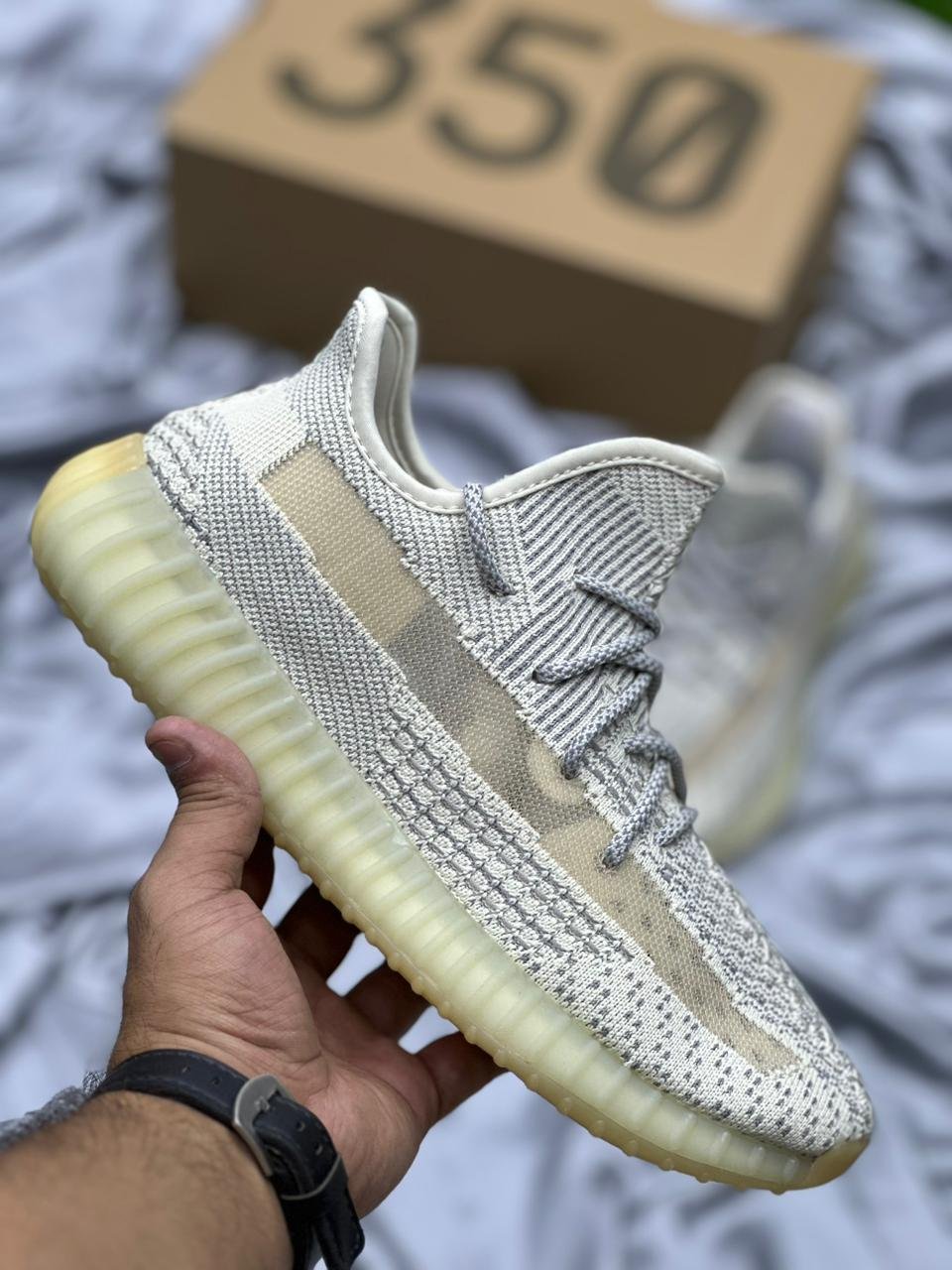 YZY 350 V2